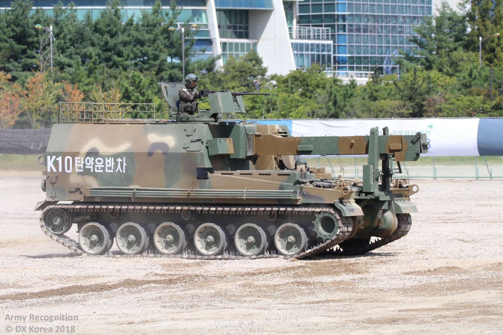 Romania and South Korea negotiate $1 Billion contract for 54 K9 self-propelled howitzers and 36 ...